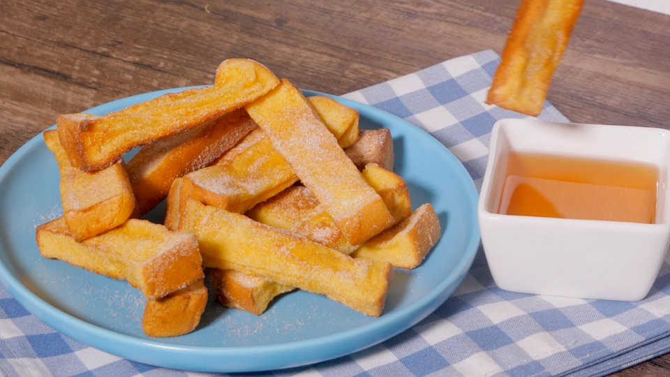 HOW TO MAKE FRENCH STICKS – Crownful